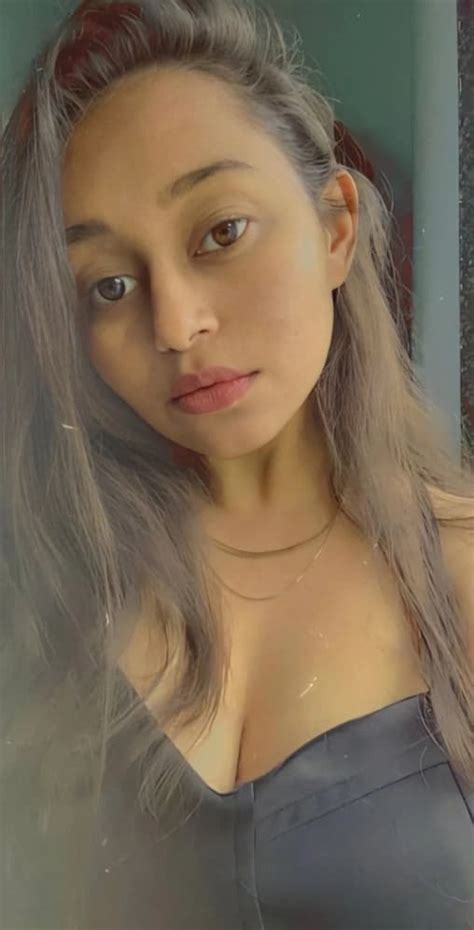 Kiran Rathore Famous Actress First Time Ever Full Uncensored Boobs Show