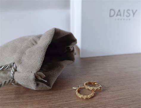 Why Daisy London Is The Perfect Choice For Men Looking To Impress