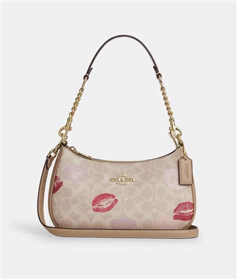 Stunning Nwt Coach Teri Shoulder Bag In Signature Canvas With Lips