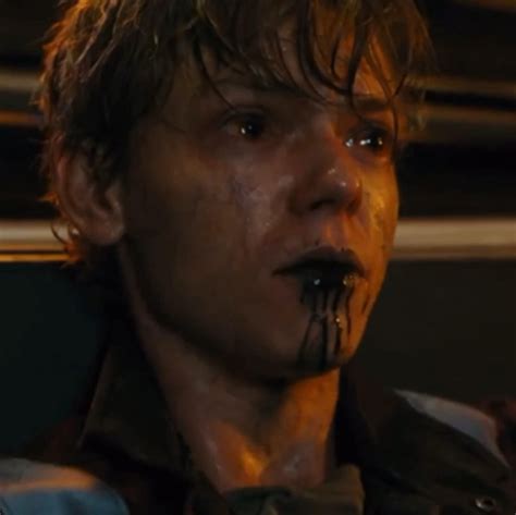 Pin By Hiba Richa On Maze Runner Newt Maze Runner Maze Runner Funny