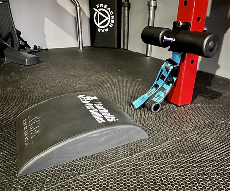 Nordic Curl Progression Made Easy With The Nordspotter Strap