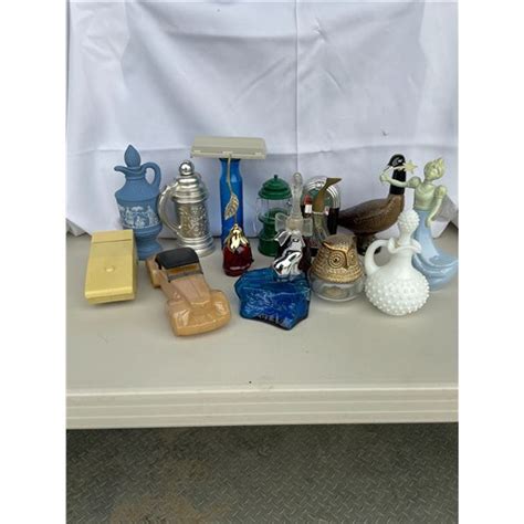 15 Assorted Avon Bottles Schmalz Auctions