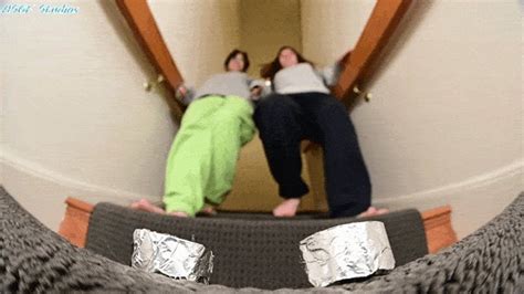 College Girls Show No Mercy To Stranded Aliens MOV Amateur Soles Giantess And Footjobs