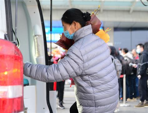 河北首批12名新冠肺炎确诊患者出院【5】 图片频道 人民网