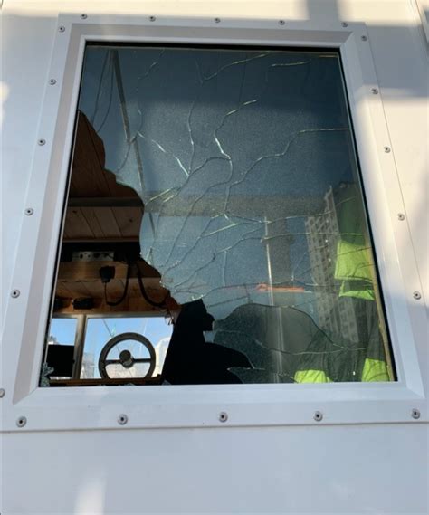 울산 바다 어선 파손된 유리교체 조타실 창문 배 선박 창문 유리 교체 울산 유리업체 네이버 블로그