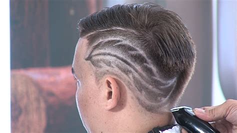 ตัดผมวินเทจ แกะลาย Youtube