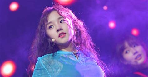 E포토 아이들 우기 매력적인 눈빛에 반했어~