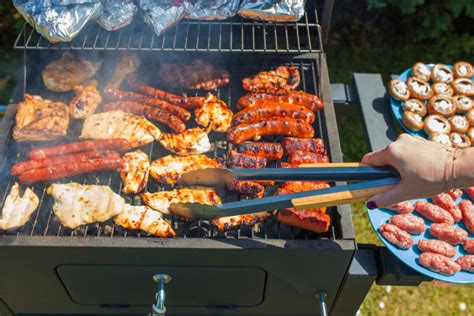7 Best Bbq Grills Canada Gas Charcoal Portable And Smokers Of 2024 Reviewed Canada