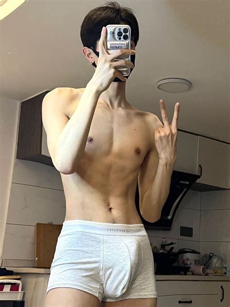 Pin de Ruan Paulino em Salvamentos rápidos em 2024 Rapazes sensuais