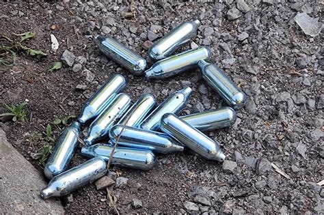 След спецакция Откриха над 91 кг райски газ в Плевен Информационна агенция ПИК