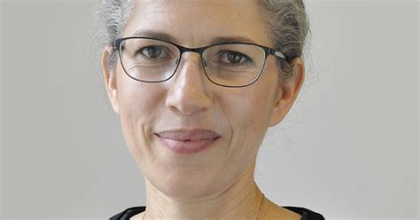 Dr Isabelle Bénard Okay