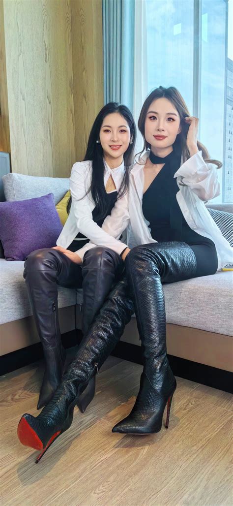 Épinglé par YVAN sur Bottes en Tenue avec cuissarde Idées de mode Femme