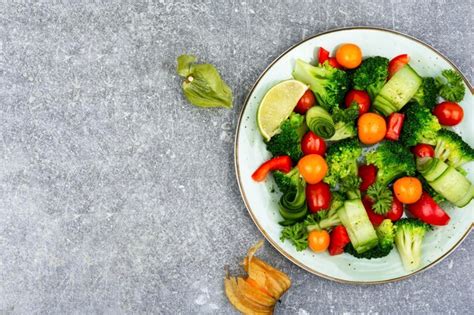 Premium Photo Vegan Light Vegetable Salad Space For Text