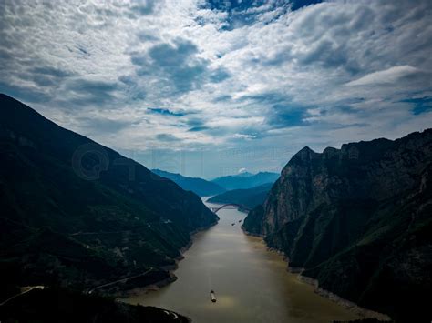 长江高清图片 雄伟壮观长江三峡风光航拍 风景名胜免费下载 格式 4032像素 编号70722997 千图网
