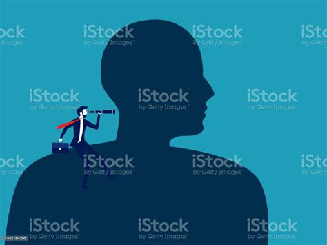 거인의 어깨에 사업가 쌍안경 비즈니스 벡터 일러스트 레이 션 개발에 대한 스톡 벡터 아트 및 기타 이미지 개발 결심