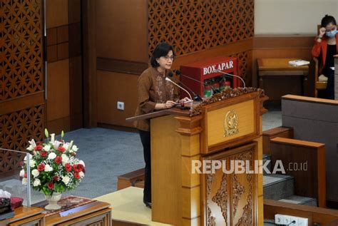 Sri Mulyani Sebut Pegawai Pajak Sedang Positif Covid Republika Online