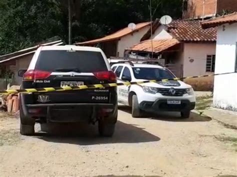 Mulher é Suspeita De Matar Marido Com Uma Faca
