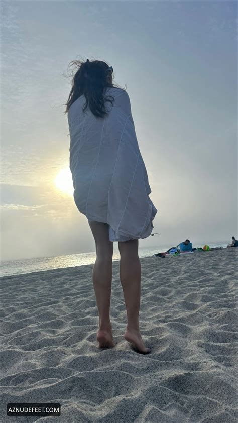 STEPHANIE NUR Feet AZNudeFeet