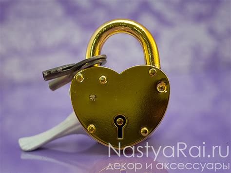Золотой свадебный замочек, глянцевый