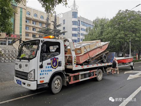鹤壁市交通运输综合行政执法支队紧急运送抢险救灾急需装备淇县