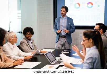 Junta Ejecutiva imágenes fotos de stock y vectores Shutterstock