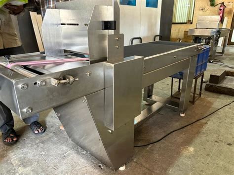 Industrial Batch Coding Conveyor Machine At ₹ 115000piece कोडिंग