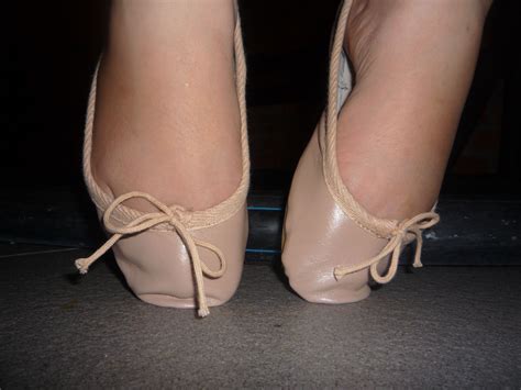 Pin Auf Pink Ballet Shoes