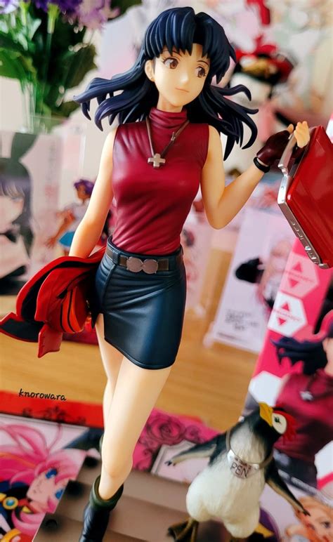 Evangelion Katsuragi Misato And Penpen Figure Evangelion Neon Genesis