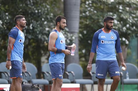 Umesh Yadav Harshal Patel And Jasprit Bumrah During Nets