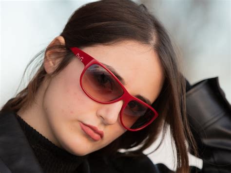 2000s Dolce And Gabbana Wrap Sunglasses Red Dg 2213 Gem