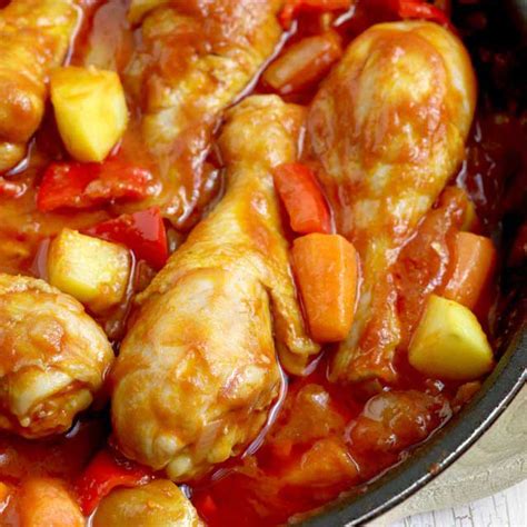The Best Easy Chicken Afritada Recipe Foxy Folksy Pinoy Recipes
