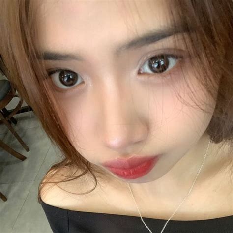 Má clgt Xưa h tao toàn dc khen nhìn giống bà y đúc Lần đầu tiên t