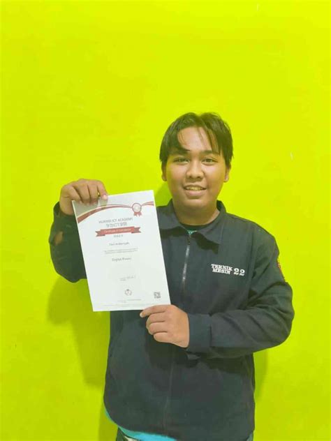 Langkah Awal Jadi Programmer Dani Ardiansyah Raih Sertifikat Python Programming Basic Dari