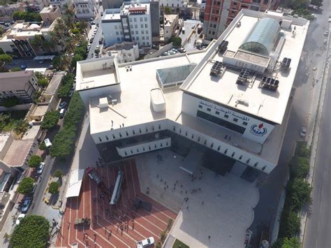 Жертви и заложници след самоубийствен атентат в Триполи