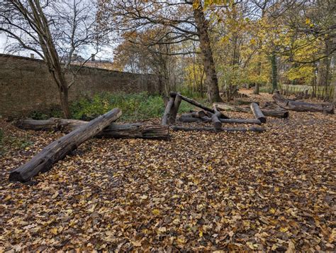Erddig Wolfs Den Accessable