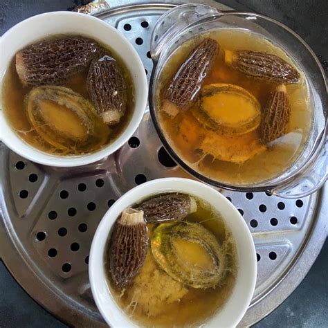 【鲍鱼羊肚菌炖瘦肉汁的做法步骤图】奶茶少冰无糖下厨房