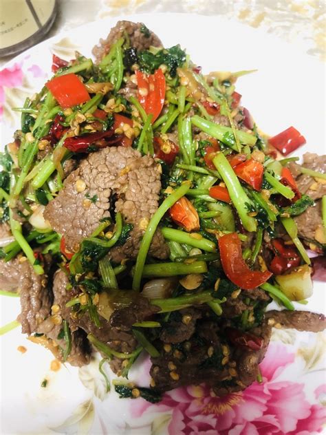 【香菜牛肉的做法步骤图，香菜牛肉怎么做好吃】bubble 0611 下厨房