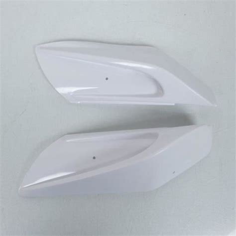Caches latéraux sabot bas de caisse BCD pour scooter Yamaha 50 Aerox