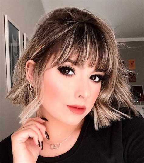 Cabelos Curtos Com Mechas 60 Ideias Para Quem Quer Iluminar O Rosto Mari Carvalho