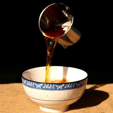 黄酒怎么喝最好？喝黄酒的好处与坏处是什么？ 美酒邦