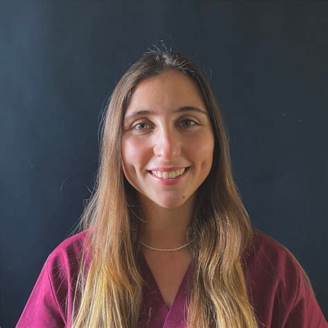 Sofia Macor De Brito Médica Dentista Implantsmile Linkedin