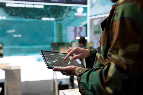 Blog Streamlining Operations With Custom Business Apps