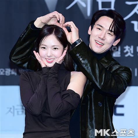 유연석 채수빈 ‘정략결혼 3년차 쇼윈도 부부 [mk포토]