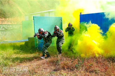 军营摄影师亲历特战尖兵魔鬼周直呼现场震撼 中华人民共和国国防部
