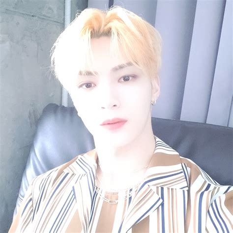 진리 on Twitter RT OmegaX members OX 사진이 어떻게 찍혔길래 OMEGA X 오메가