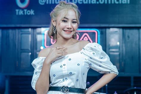 Profil dan Biodata Fira Cantika Lengkap, Umur, Asal dan Agama – Lagi ...