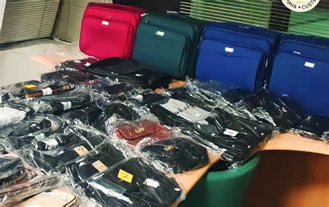 На Меџитлија“ спречен обид за шверц на 45 женски чанти 4 куфери и