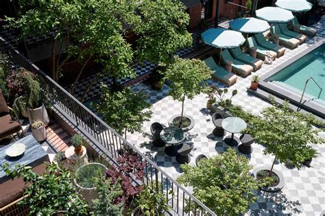 Philadelphia S Newest Hotel Is An Urban Oasis With A Coastal Inspired Courtyard And Pool