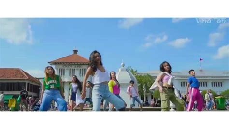 VIRAL Pathaan Craze Reaches Indonesia Country Dance Group Recreates Jhoome Jo Pathaan Scene