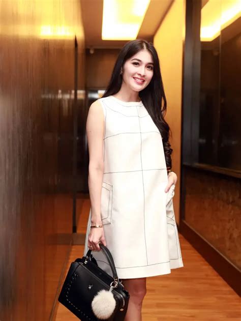Gara Gara Unggahan Edric Tjandra Sandra Dewi Disebut Hamil